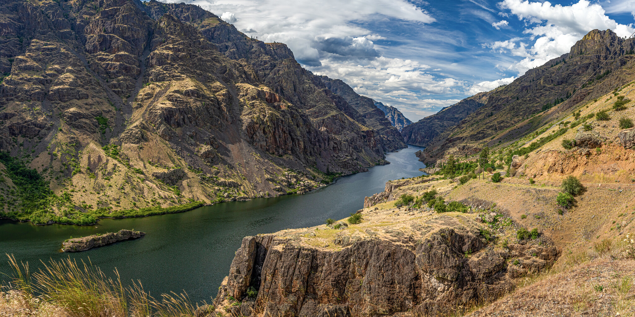 Snake River - Rafting Hells Canyon | Momentum River Expeditions